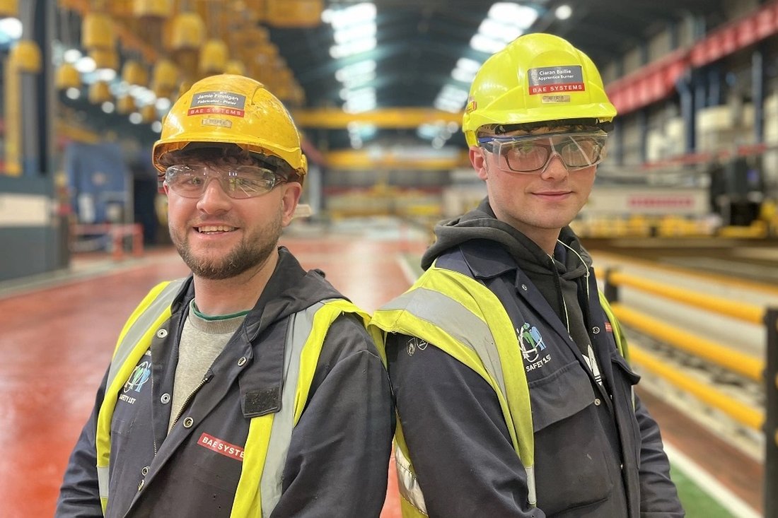 Début de la construction du HMS Birmingham au chantier naval BAE ...
